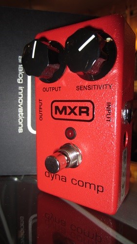 MXR Dyna Comp Compressor – Rivington Guitars